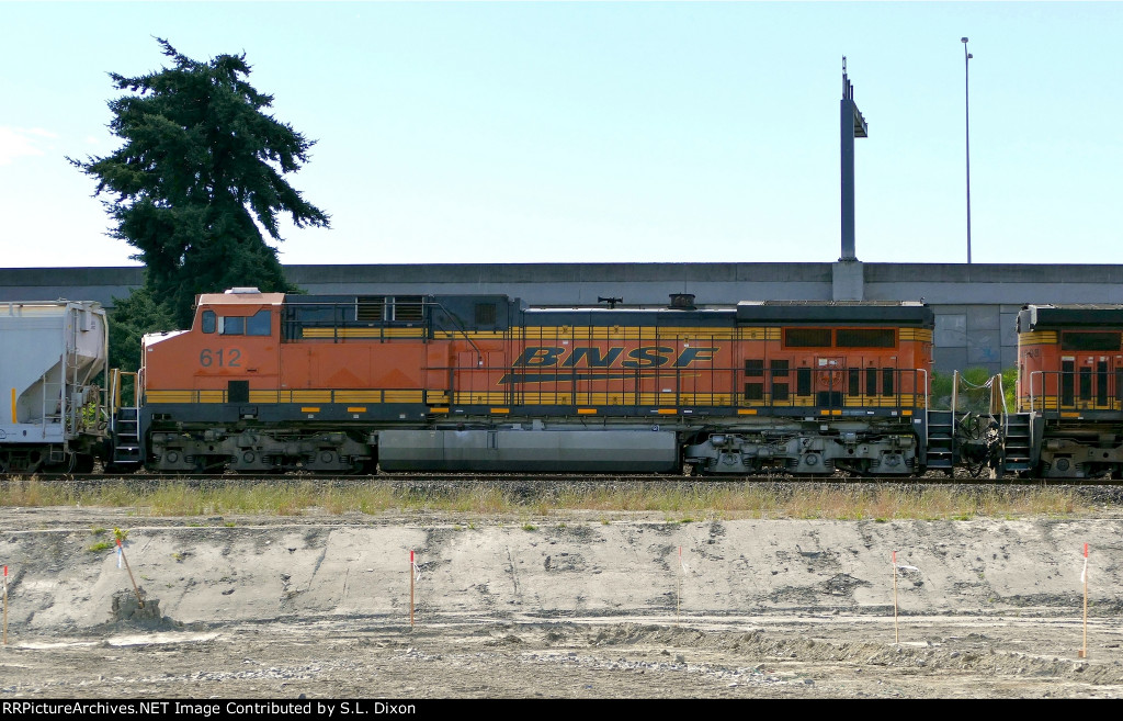 BNSF 612